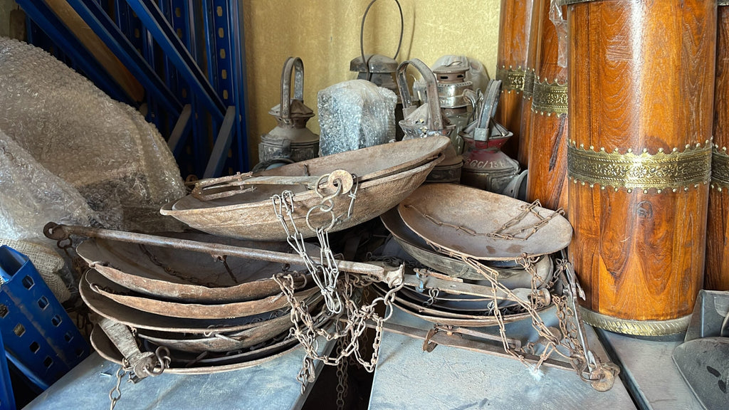 Discover our Antique Iron Measuring Scale with chain plates – a vintage ...